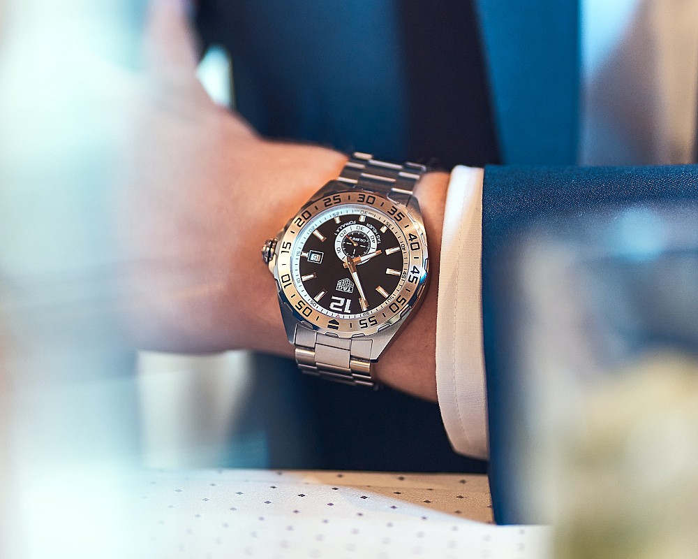 The Intricacies of the Coin Bezel in Luxury Watches - Luxury