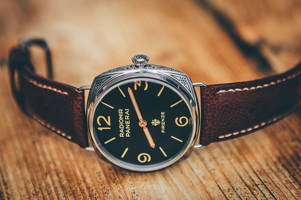 Exploring the allure of a gold women's cartier watch